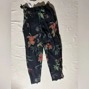 Eric Ryan | Pants & Jumpsuits | Eric Ryan Canada Vintage Floral Black ...